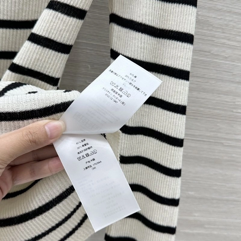 Brand-authenticated Unclassified Brand Sweaters