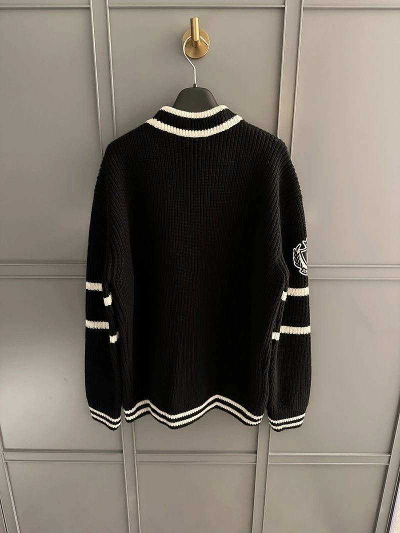 Discounted Unclassified Brand Sweaters