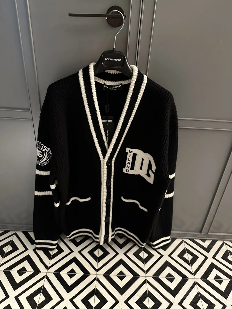 Discounted Unclassified Brand Sweaters