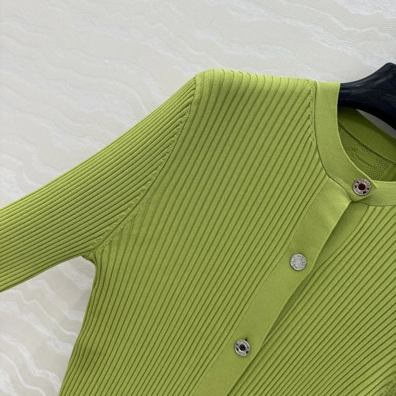 Accurate model Unclassified Brand Sweaters
