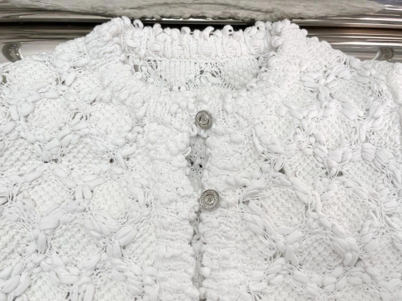 Genuine Unclassified Brand Sweaters