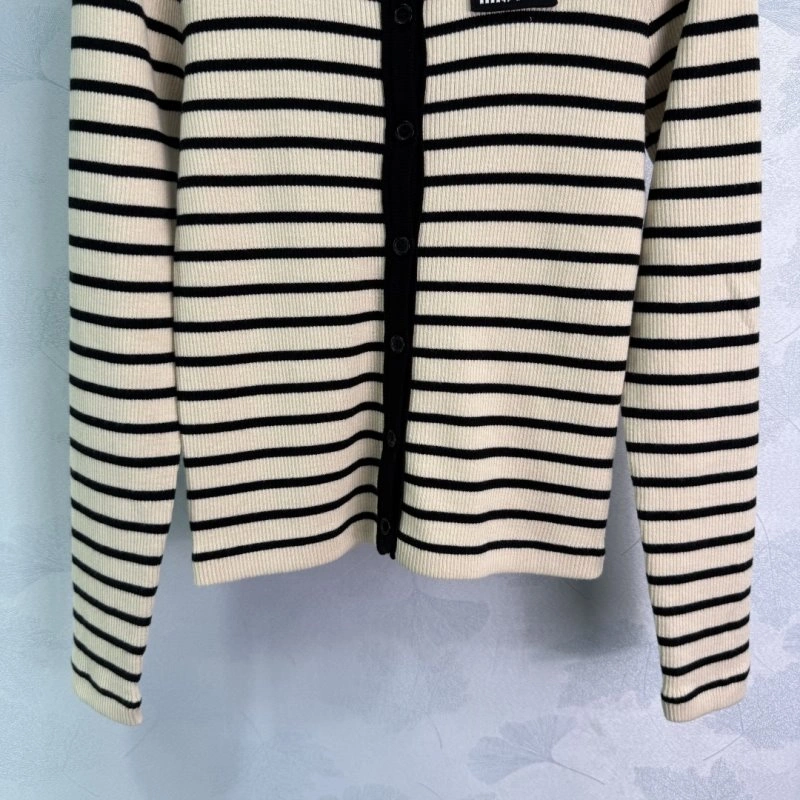 Cut-rate Unclassified Brand Sweaters