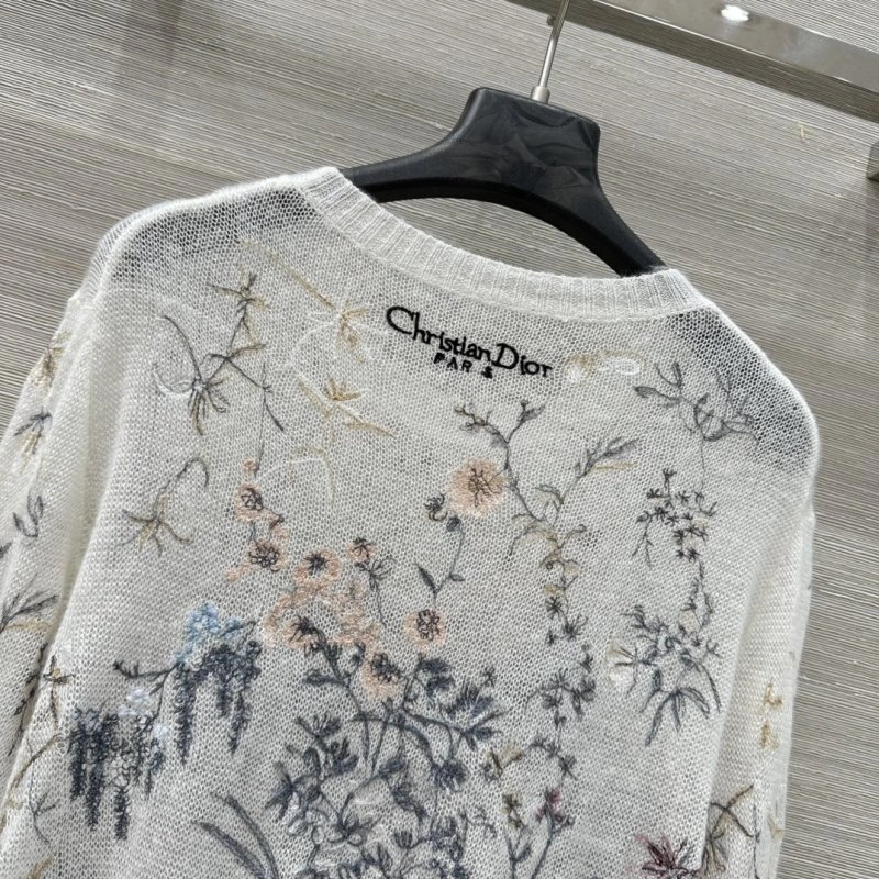 Discounted Unclassified Brand Sweaters