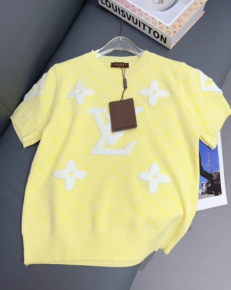 Bargain Unclassified Brand Sweaters