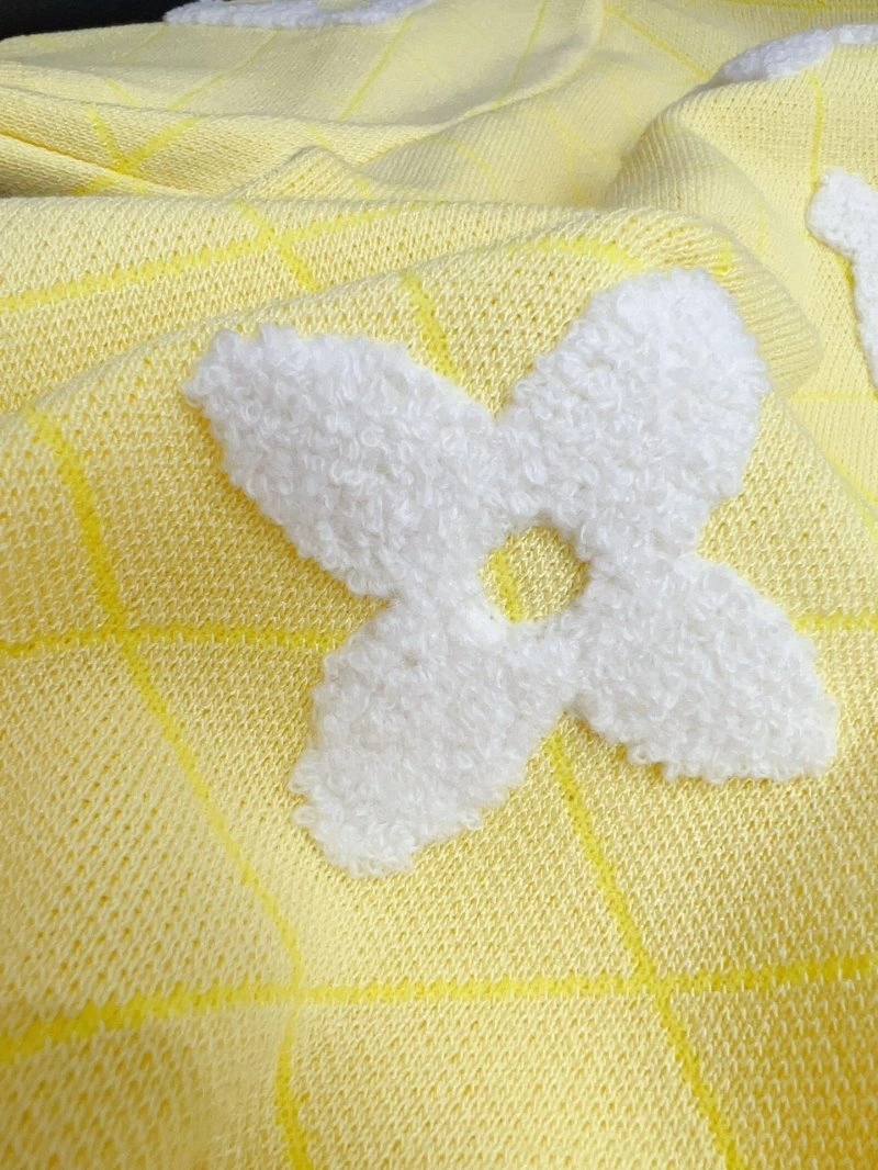 Bargain Unclassified Brand Sweaters