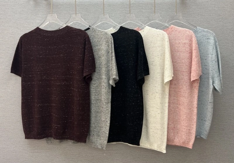 Accurate model Unclassified Brand Sweaters