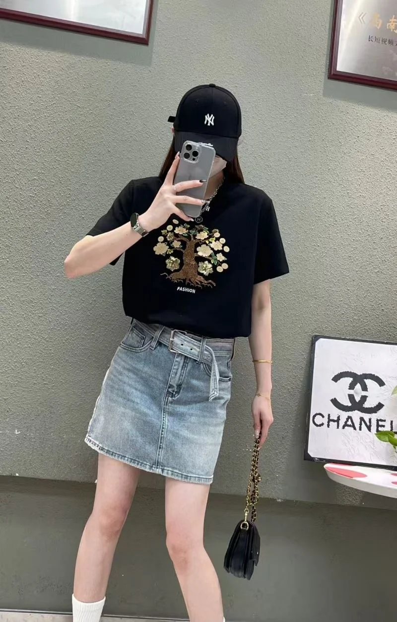 Unclassified Brand T-Shirts