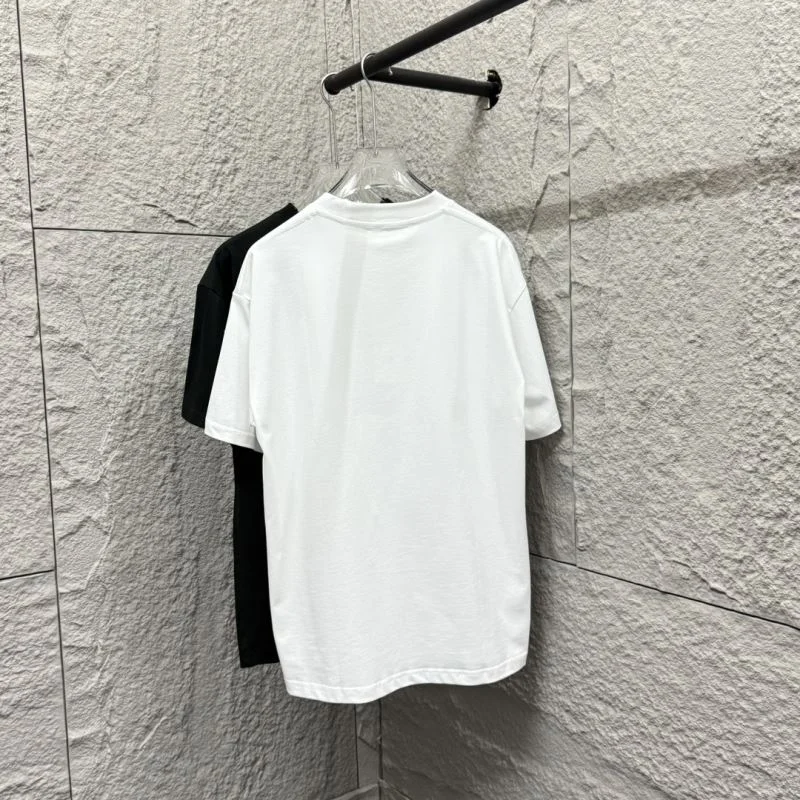 Authentic Unclassified Brand T-Shirts