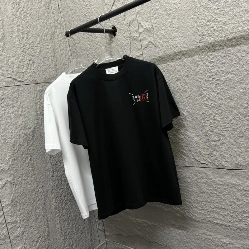 Brand-authenticated Unclassified Brand T-Shirts
