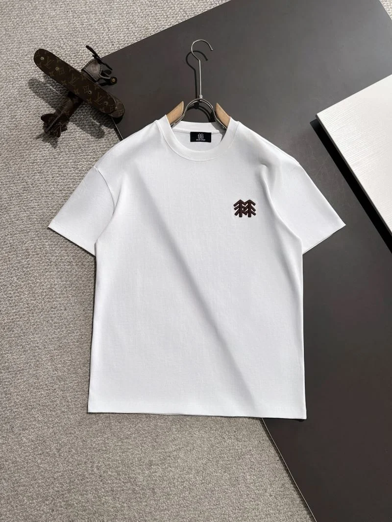 Unclassified Brand T-Shirts