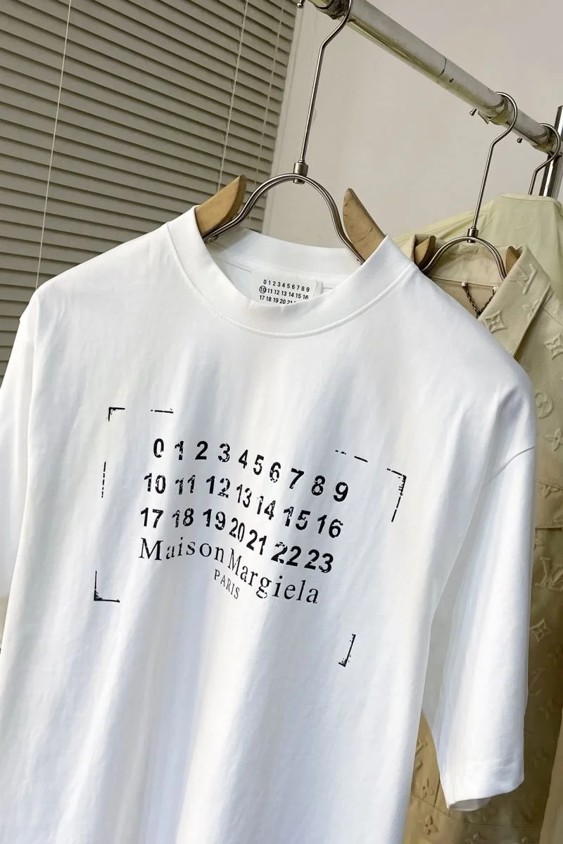 Original Unclassified Brand T-Shirts