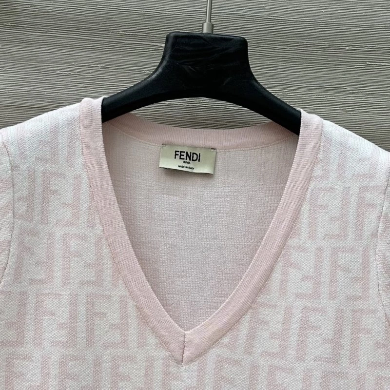Discounted Unclassified Brand T-Shirts