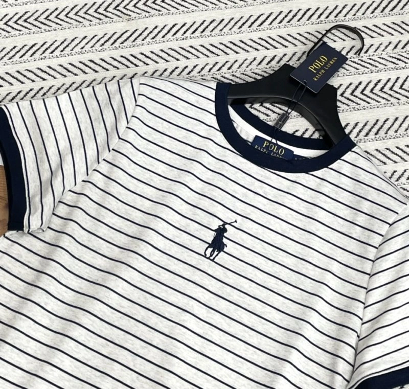 Top match Unclassified Brand T-Shirts
