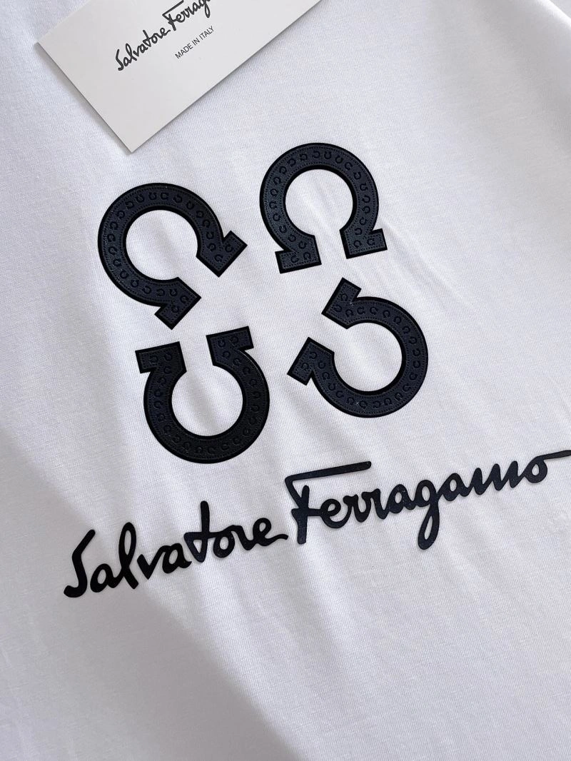 Top mirror Unclassified Brand T-Shirts