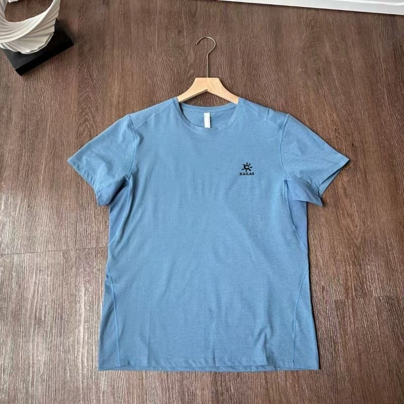 Genuine Unclassified Brand T-Shirts