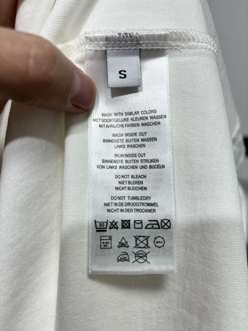 Inexpensive Unclassified Brand T-Shirts