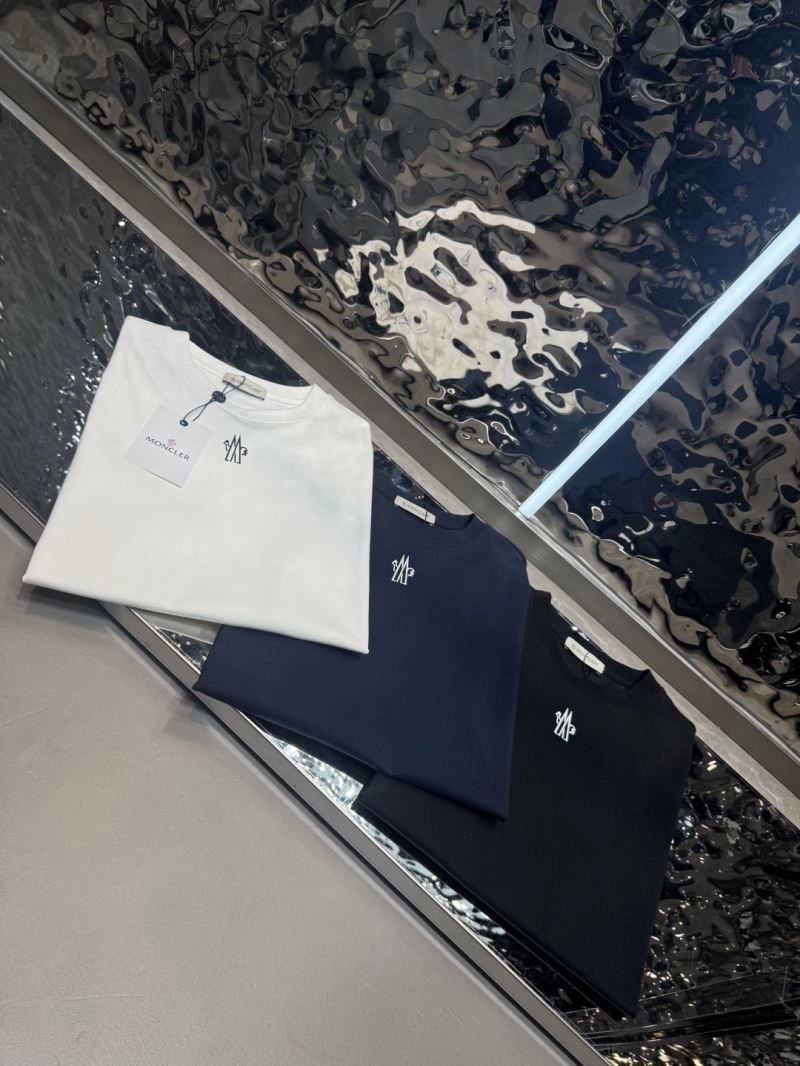 Unclassified Brand T-Shirts