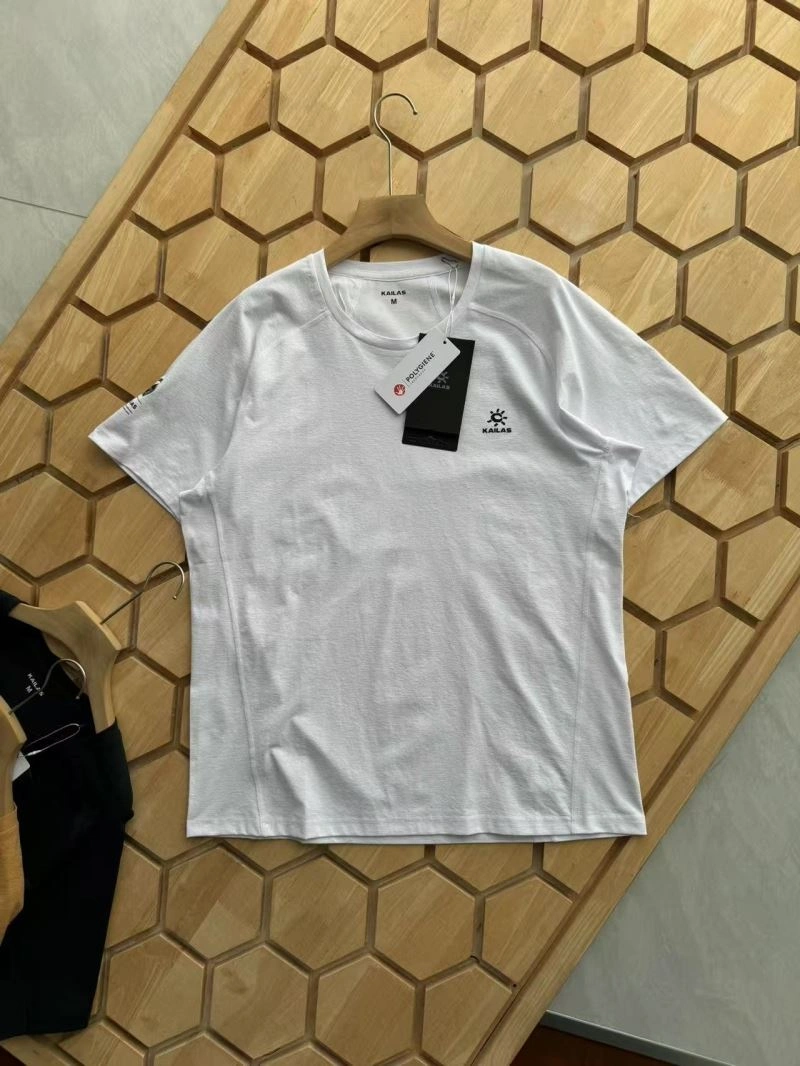 Cut-rate Unclassified Brand T-Shirts
