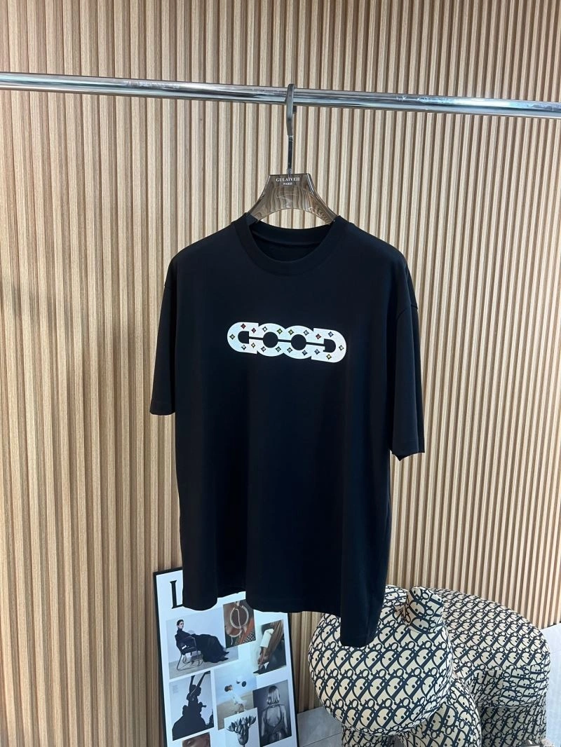 Precise copy Unclassified Brand T-Shirts