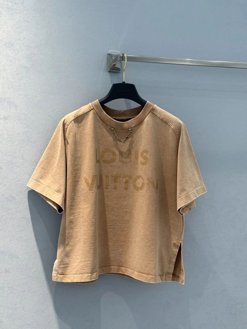 Unclassified Brand T-Shirts