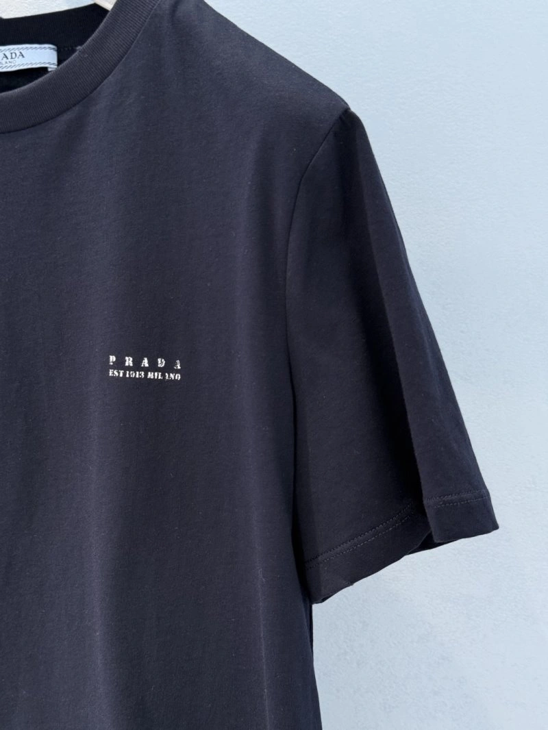 High fidelity Unclassified Brand T-Shirts