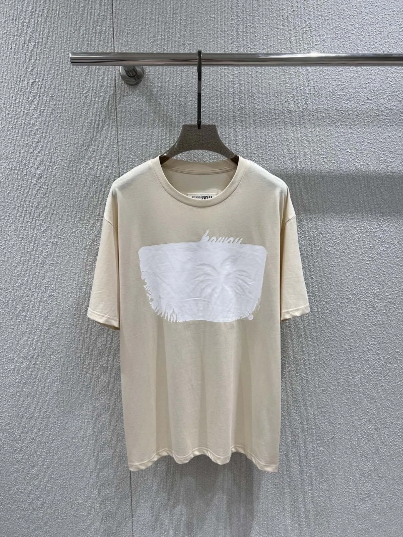 Unclassified Brand T-Shirts