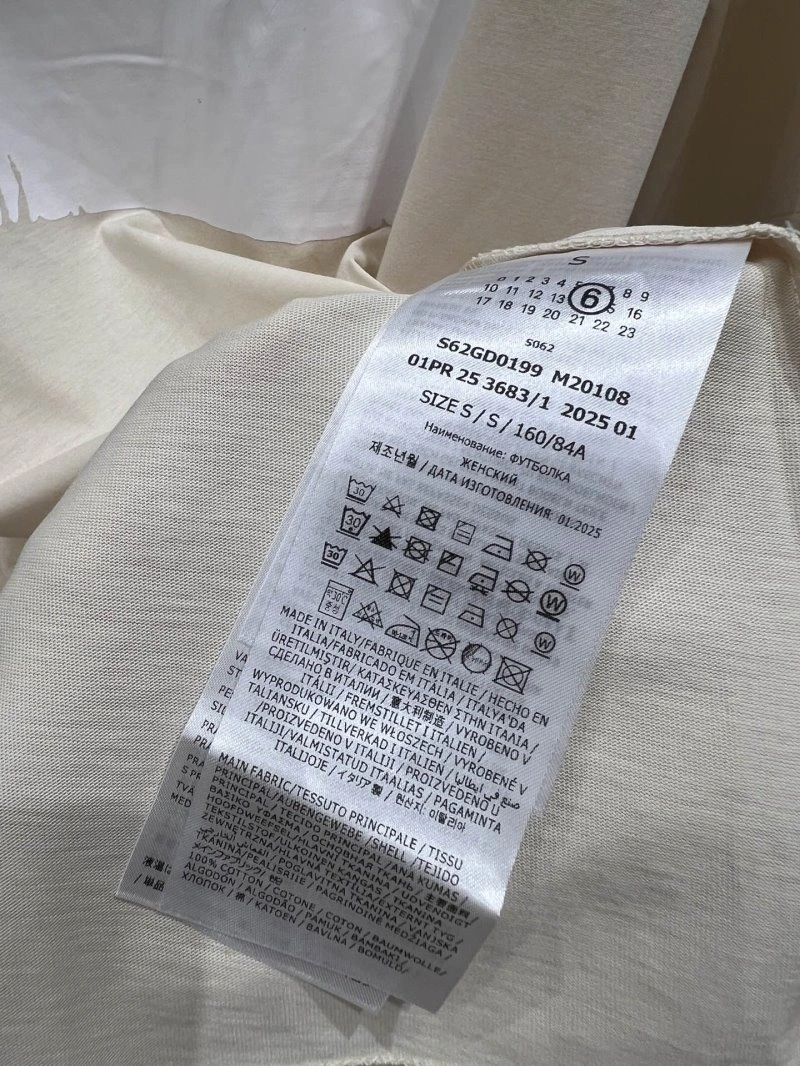 Inexpensive Unclassified Brand T-Shirts