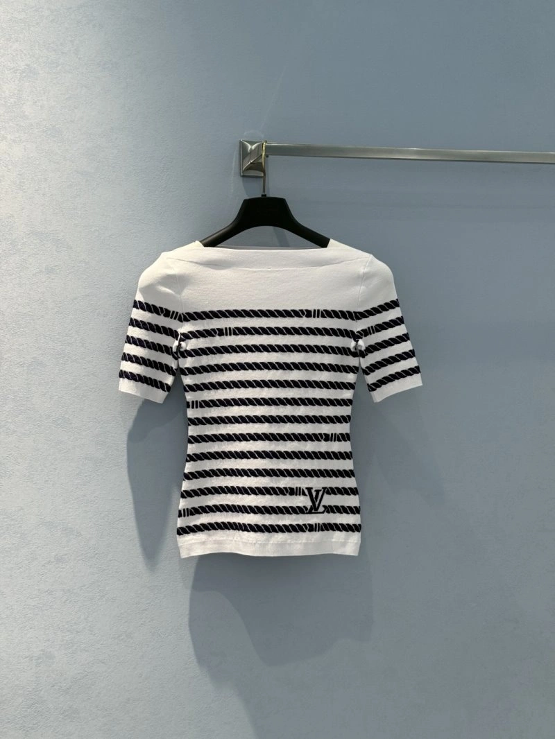 Unclassified Brand T-Shirts