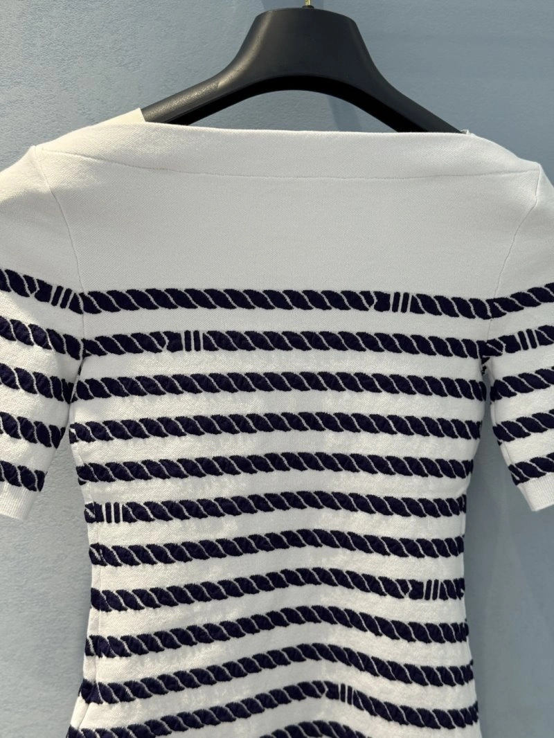 Affordable Unclassified Brand T-Shirts