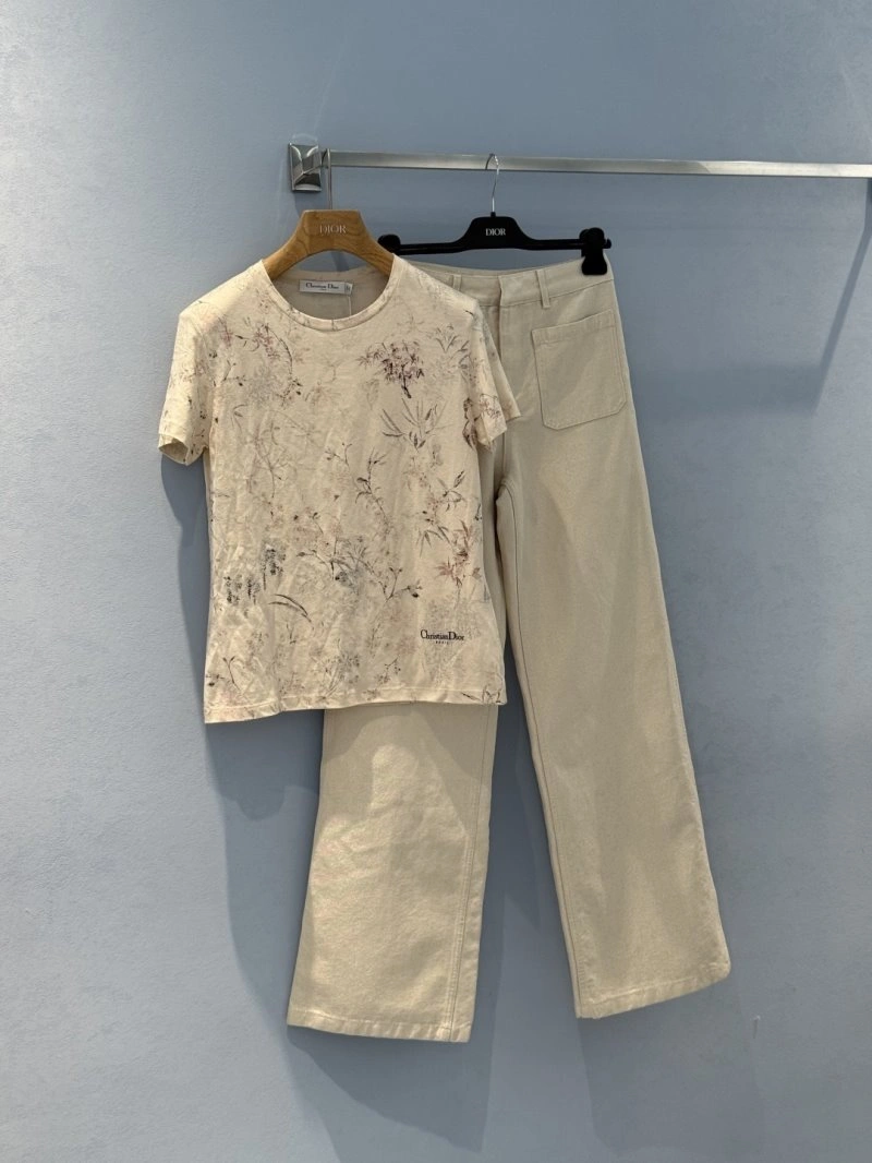 Unclassified Brand T-Shirts