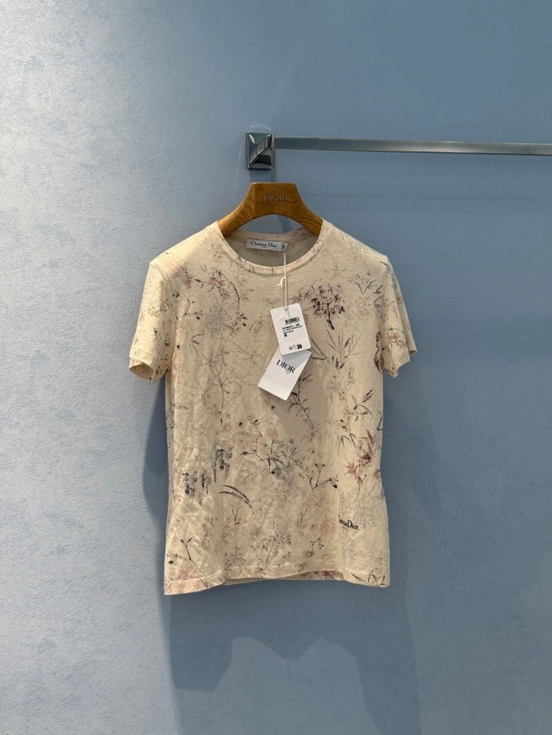 Value-priced Unclassified Brand T-Shirts