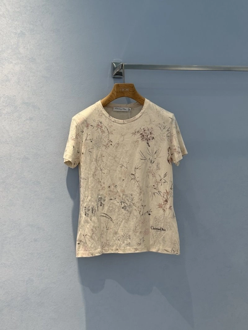 Value-priced Unclassified Brand T-Shirts