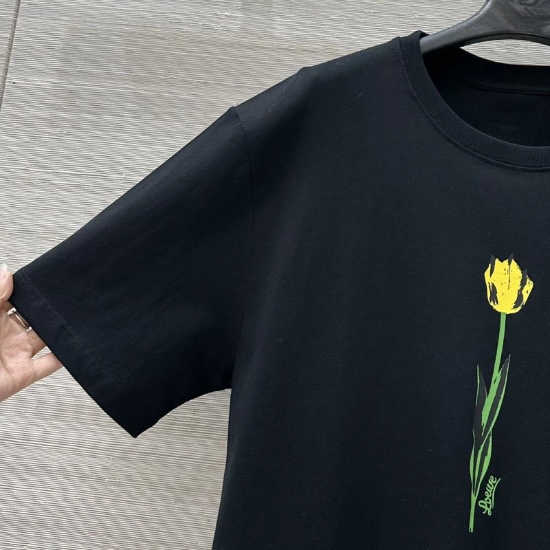 Inexpensive Unclassified Brand T-Shirts