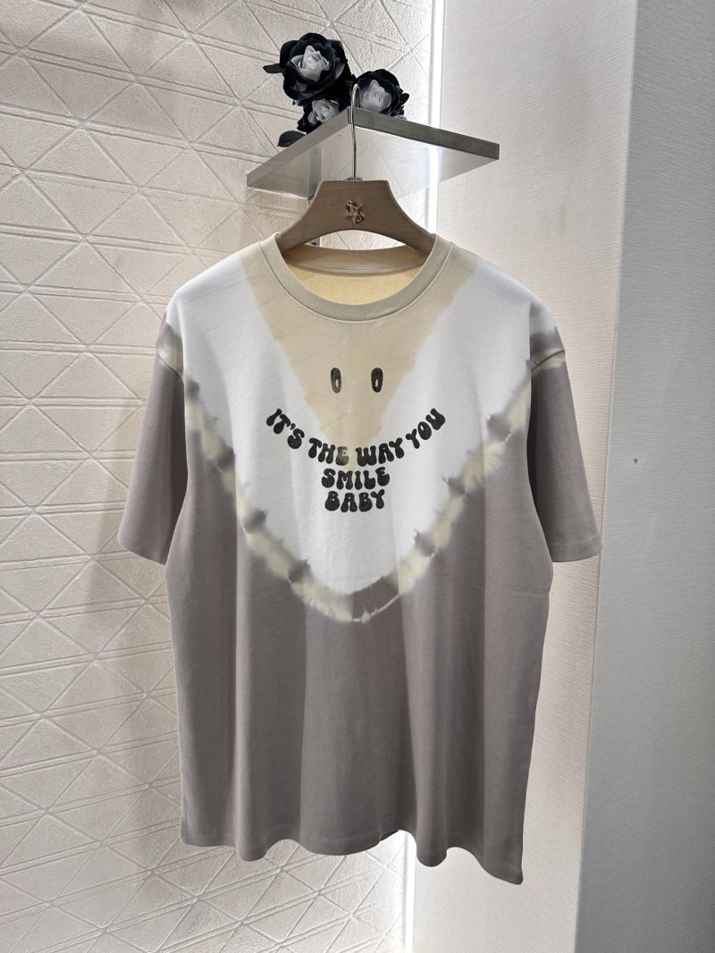 Unclassified Brand T-Shirts
