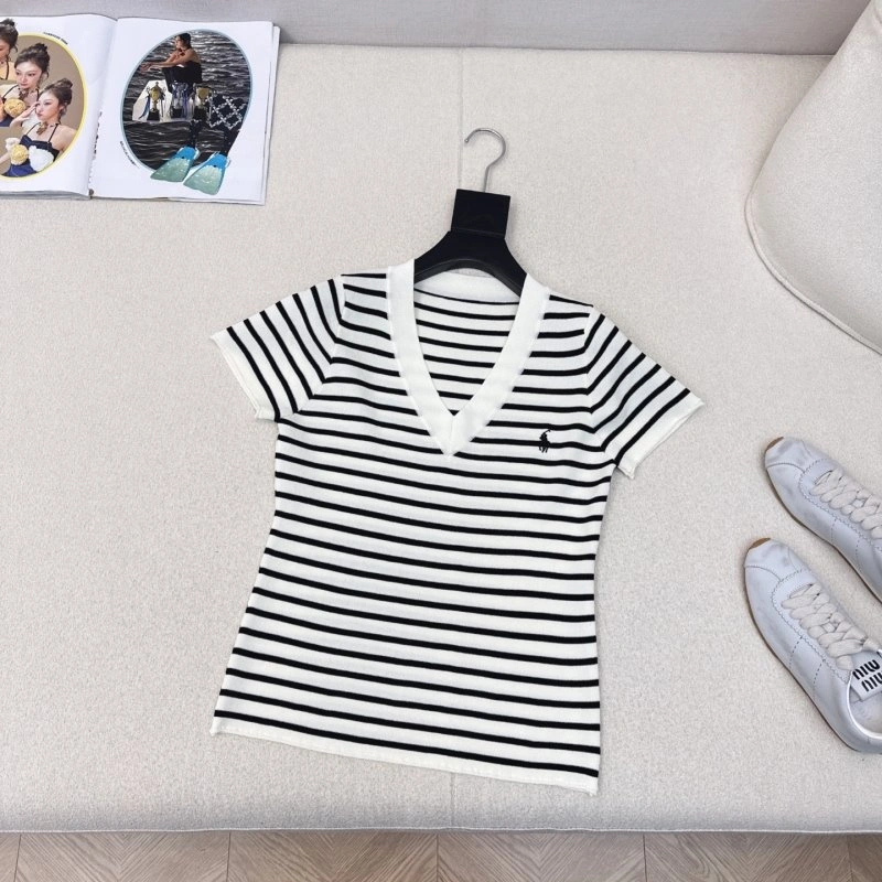 Inexpensive Unclassified Brand T-Shirts