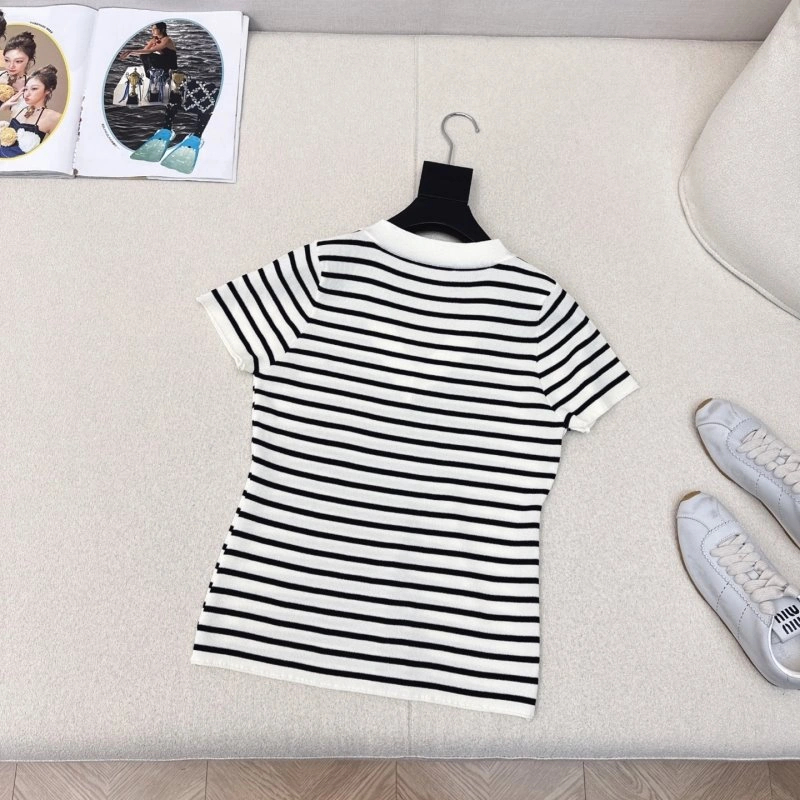 Inexpensive Unclassified Brand T-Shirts