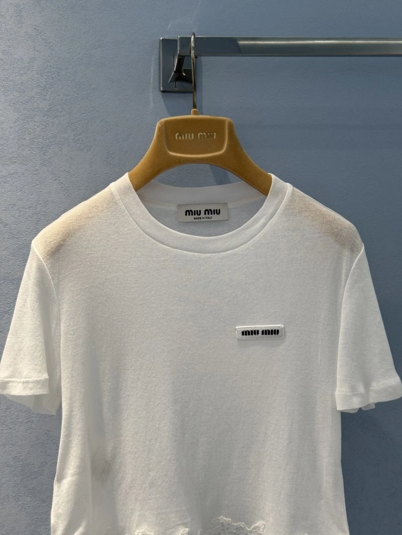 Low-cost Unclassified Brand T-Shirts