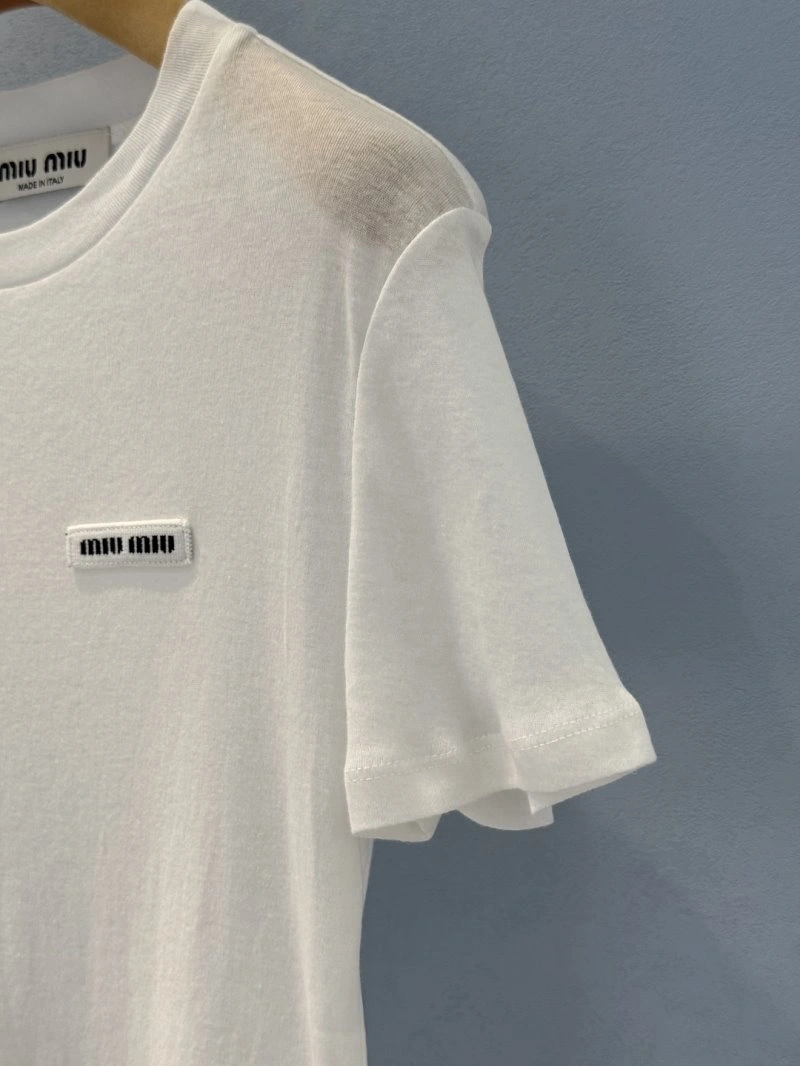 Low-cost Unclassified Brand T-Shirts