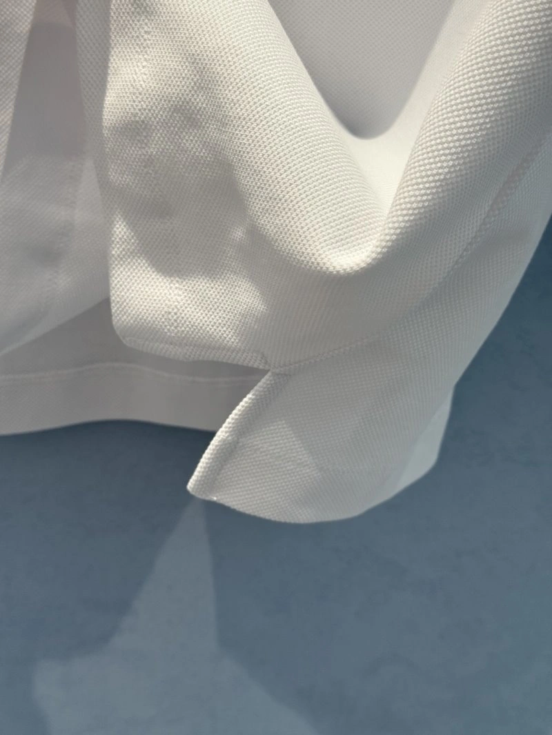 Inexpensive Unclassified Brand T-Shirts