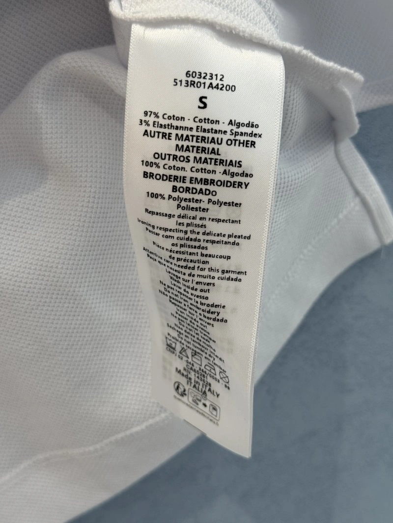 Inexpensive Unclassified Brand T-Shirts