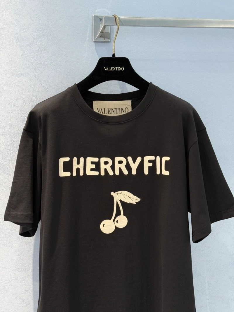 Precise copy Unclassified Brand T-Shirts