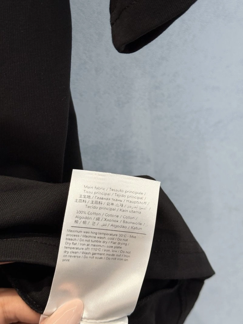 Precise copy Unclassified Brand T-Shirts