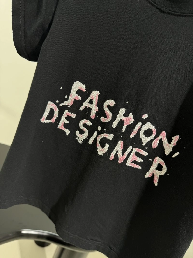Low-cost Unclassified Brand T-Shirts