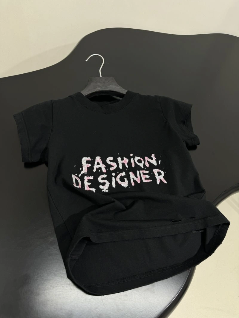 Low-cost Unclassified Brand T-Shirts