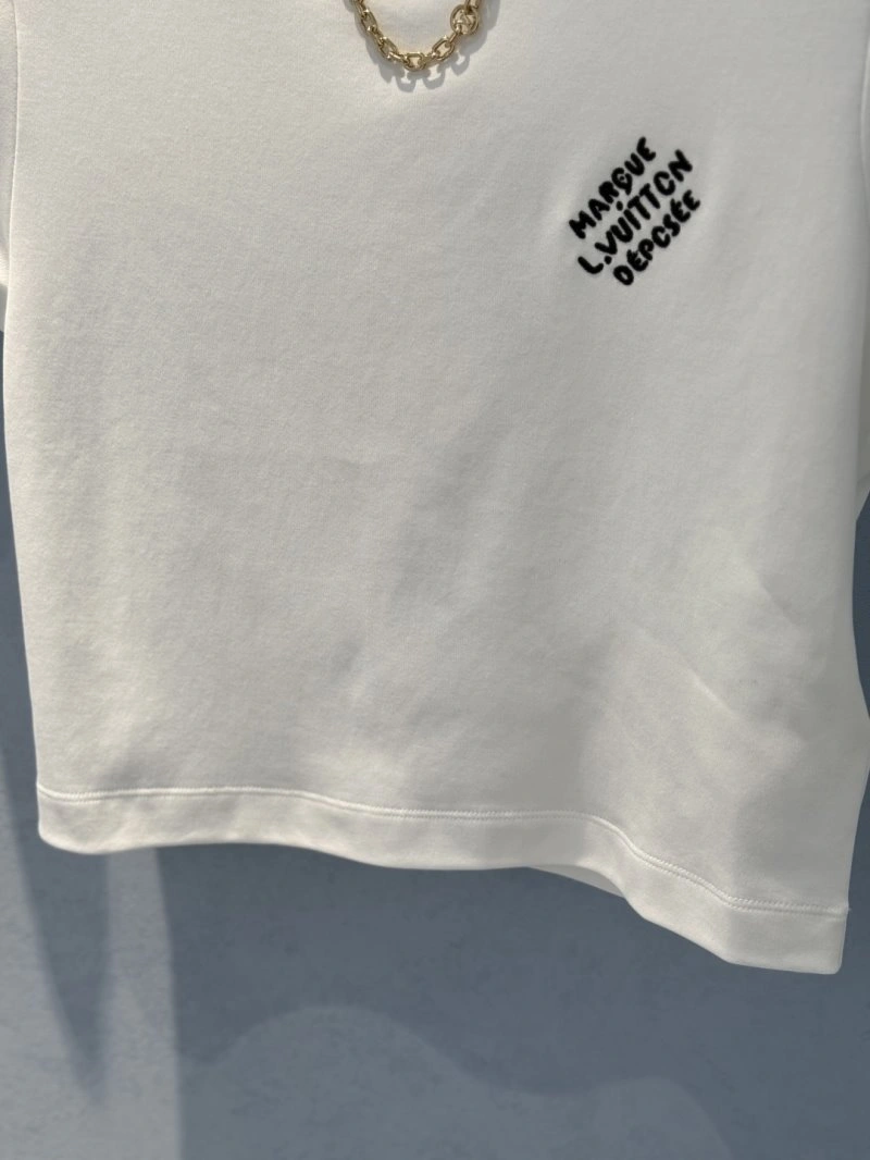 Real Unclassified Brand T-Shirts