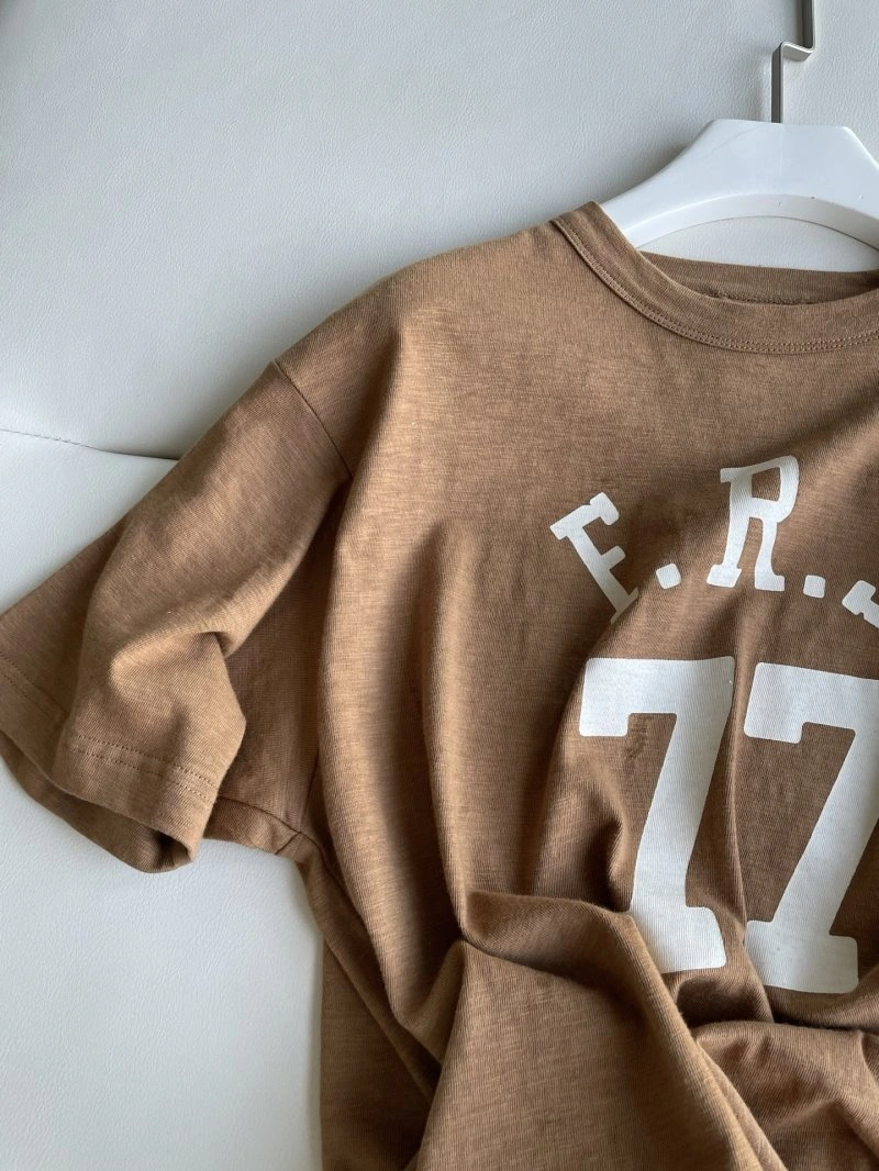 Real Unclassified Brand T-Shirts