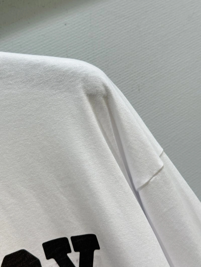 Reasonably priced Unclassified Brand T-Shirts