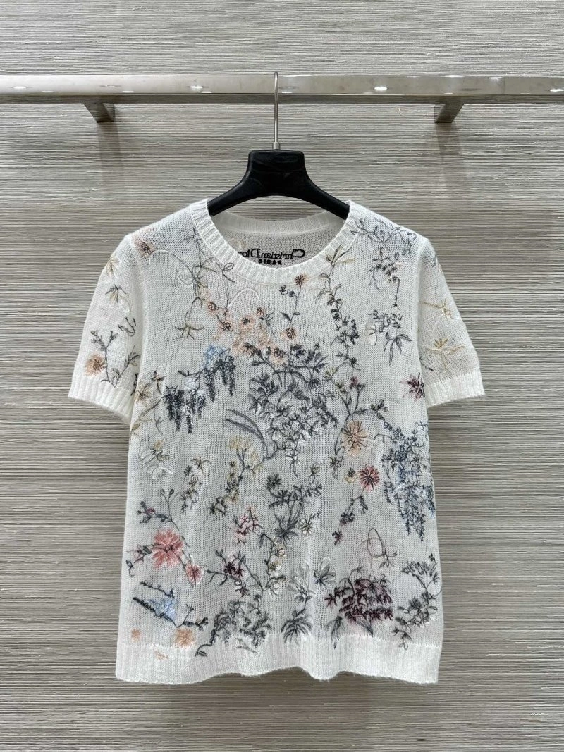 Unclassified Brand T-Shirts