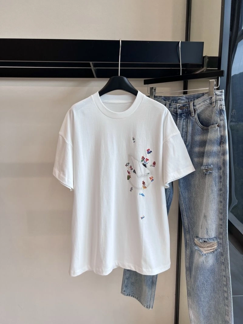 Unclassified Brand T-Shirts