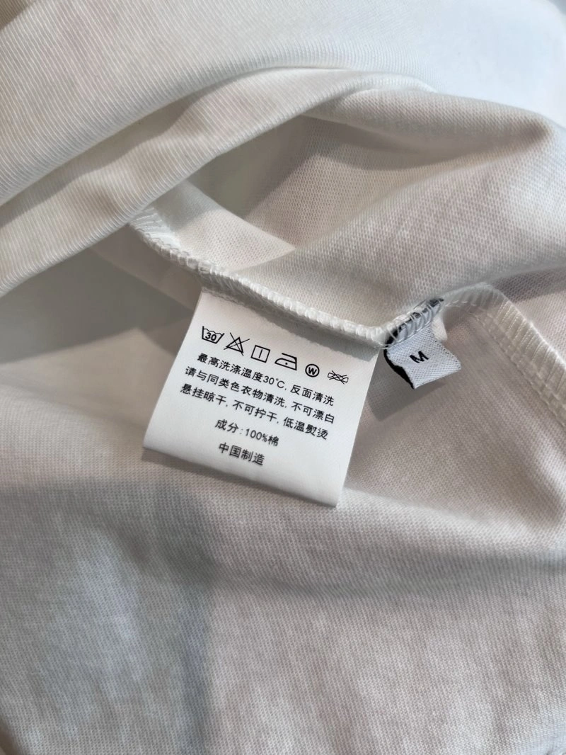 Affordable Unclassified Brand T-Shirts